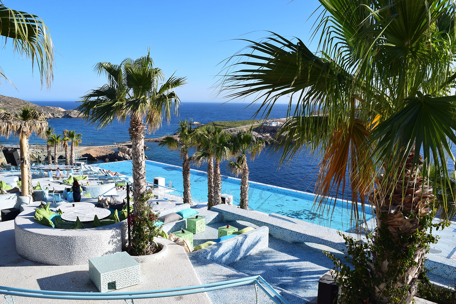 Sunset Bar in Ios Island - Pathos Lounge, The place to be in Ios