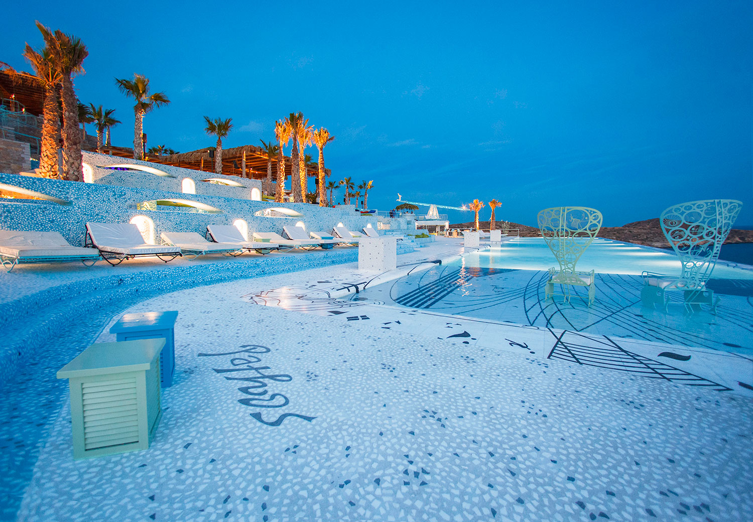 Sunset Bar in Ios Island - Pathos Lounge, The place to be in Ios