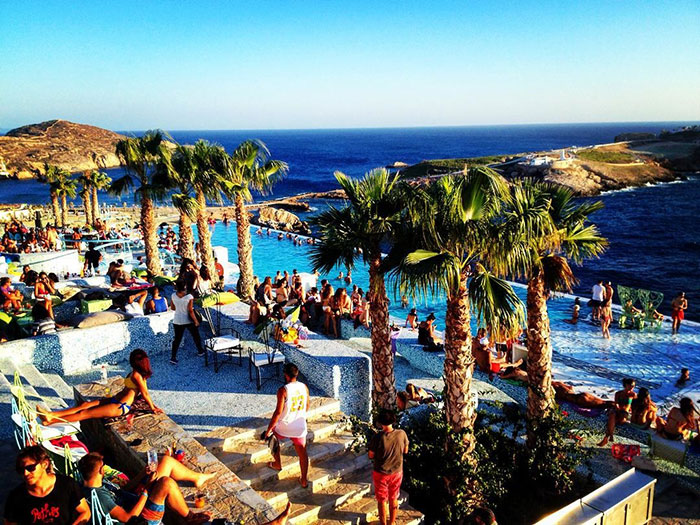 Sunset Bar in Ios Island - Pathos Lounge, The place to be in Ios