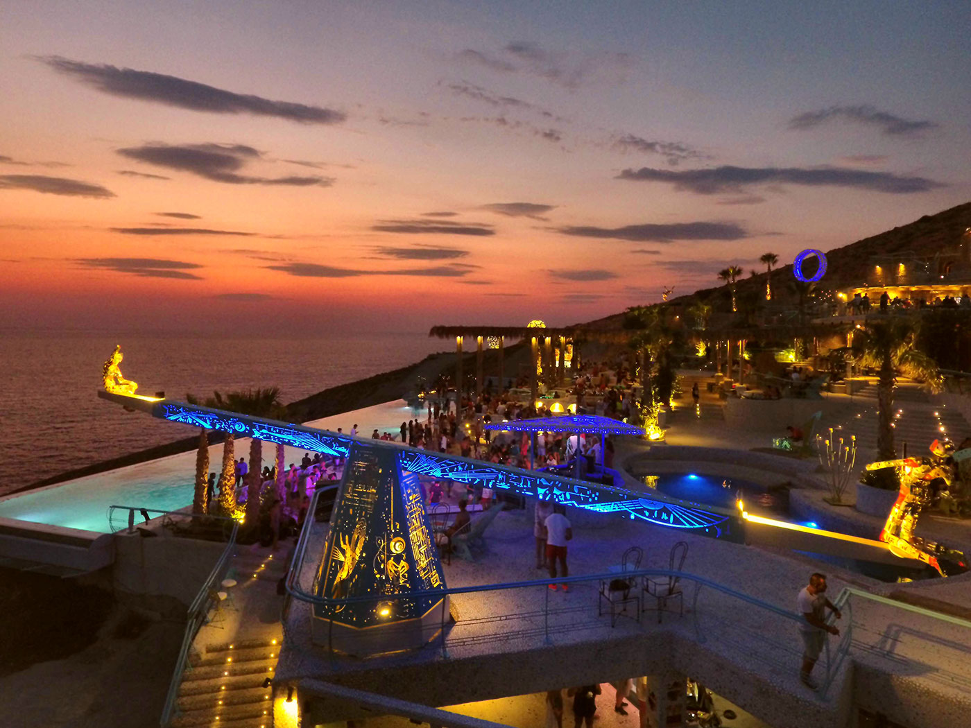 Sunset Bar in Ios Island - Pathos Lounge, The place to be in Ios